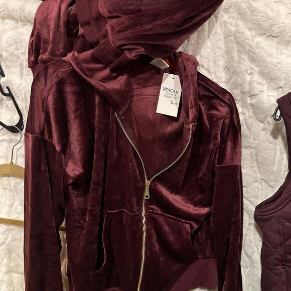 Felina | Intimates & Sleepwear | Felina Womens Opulence Plush Velour ...